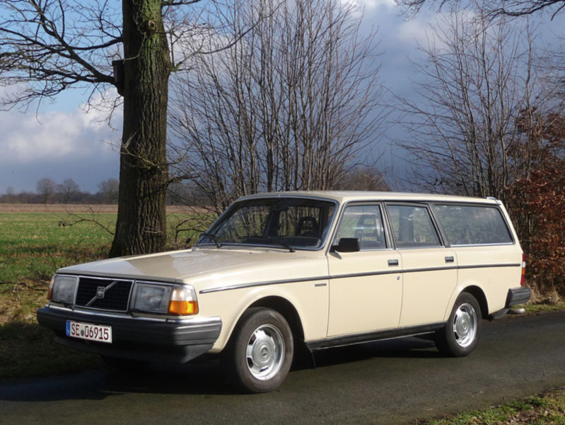 1983 Volvo 245 is listed Såld on ClassicDigest in Falkenbergstr., 13DE ...